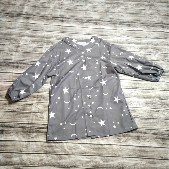 MISSLOOK | Tops | Ladies Medium Mislook Grey Hippy Flowy Button Down ...